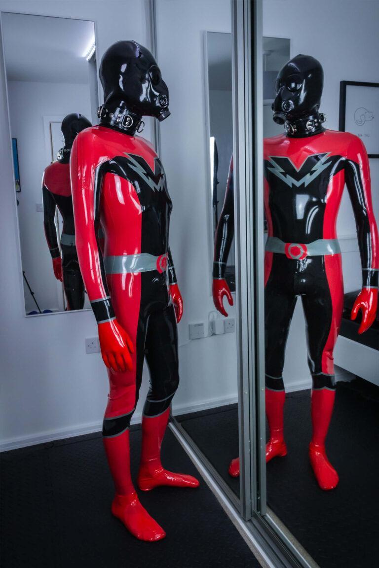 Latex Superhero Photos – Prince of Rubber